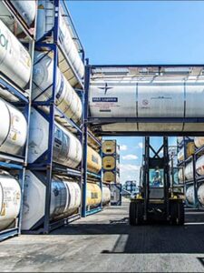 Cleaning ISO Tank Containers - Advantis Inland Container Depot